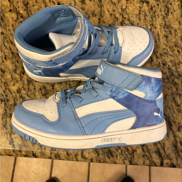 Puma | Shoes | Puma Blue And White Hightop Sneakers With Padded Ankle ...